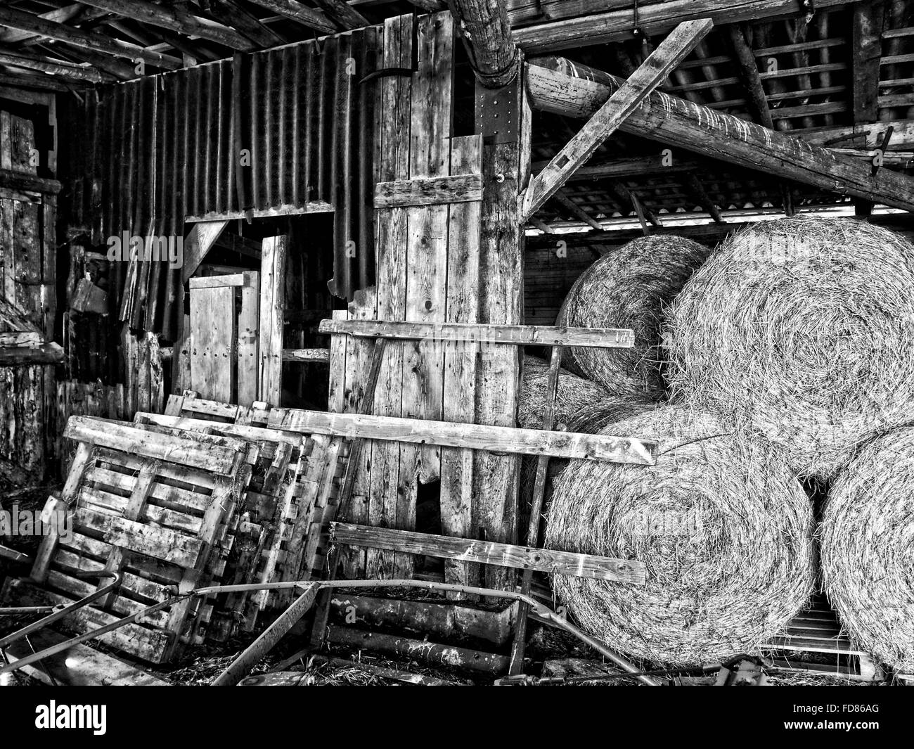 Hay bale stack Black and White Stock Photos & Images - Alamy