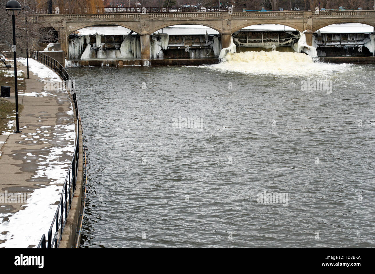 Flint River, Flint, Michigan 2016 Stock Photo - Alamy