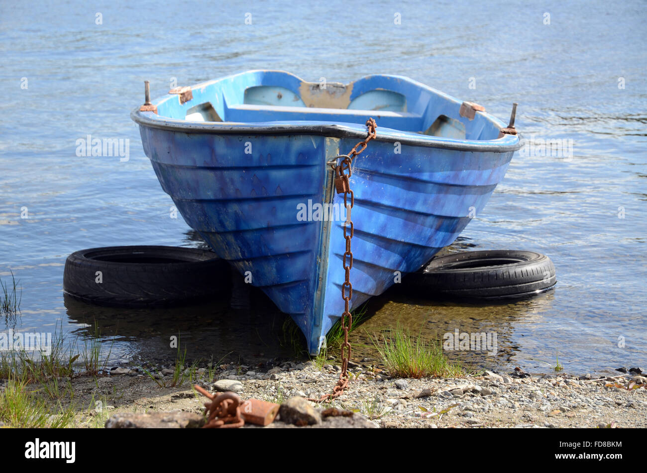 Blue row boat hi-res stock photography and images - Alamy