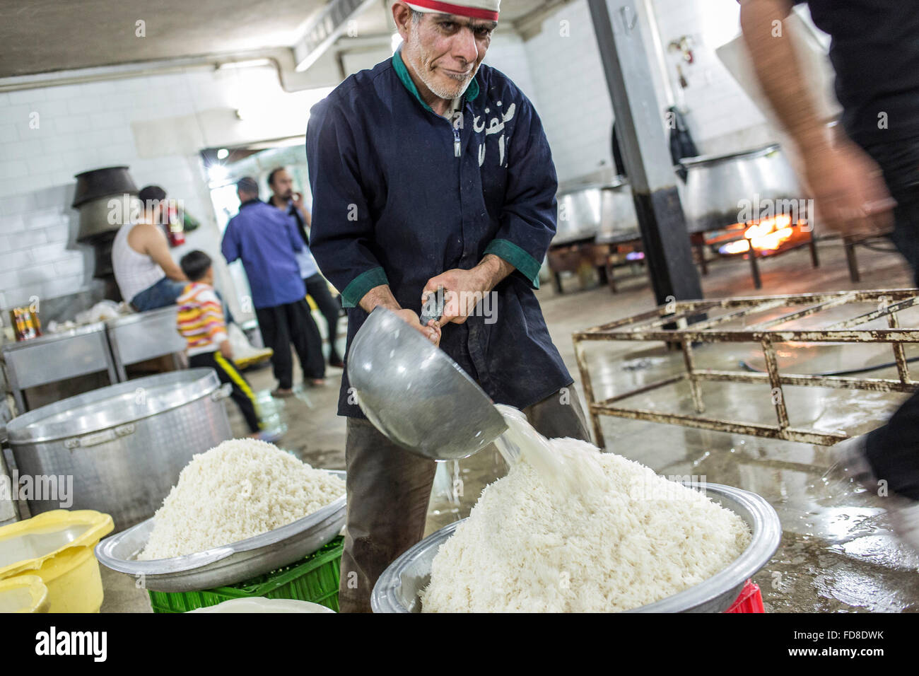 Iran cooking hi-res stock photography and images - Alamy