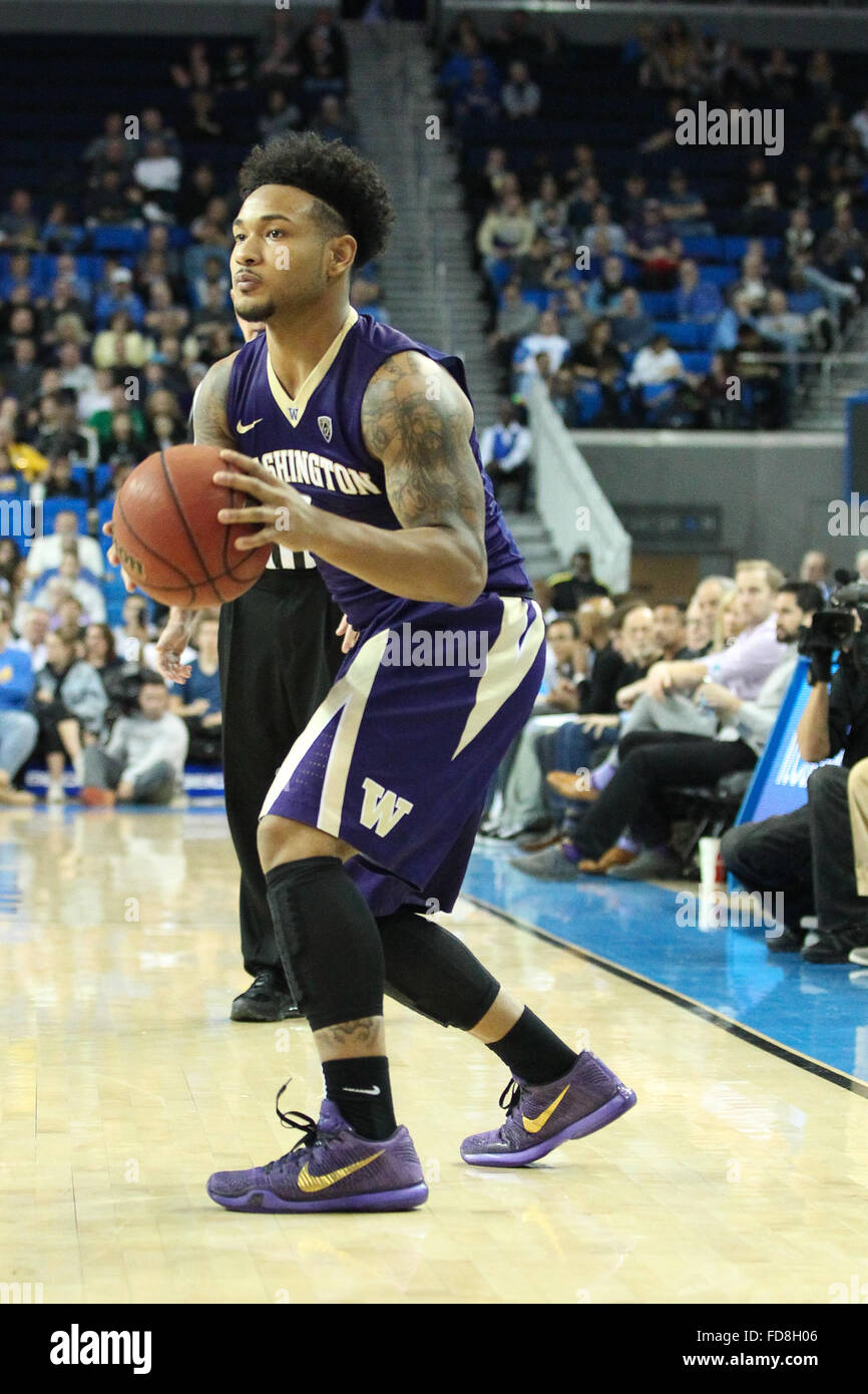 Los Angeles, CA, USA. 28th Jan, 2016. David Crisp looking for a clean ...