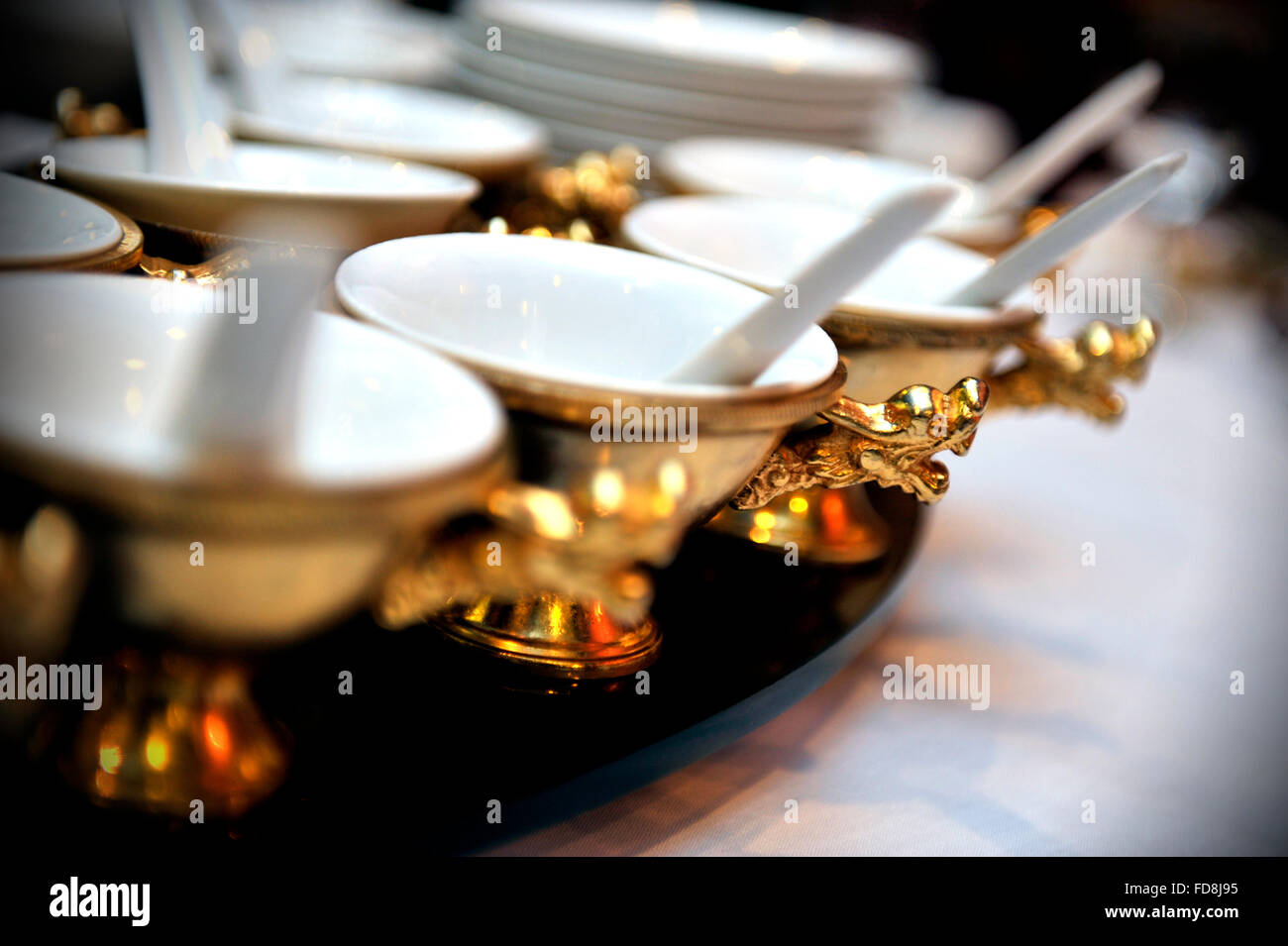 Chinese traditional wedding hi-res stock photography and images - Alamy