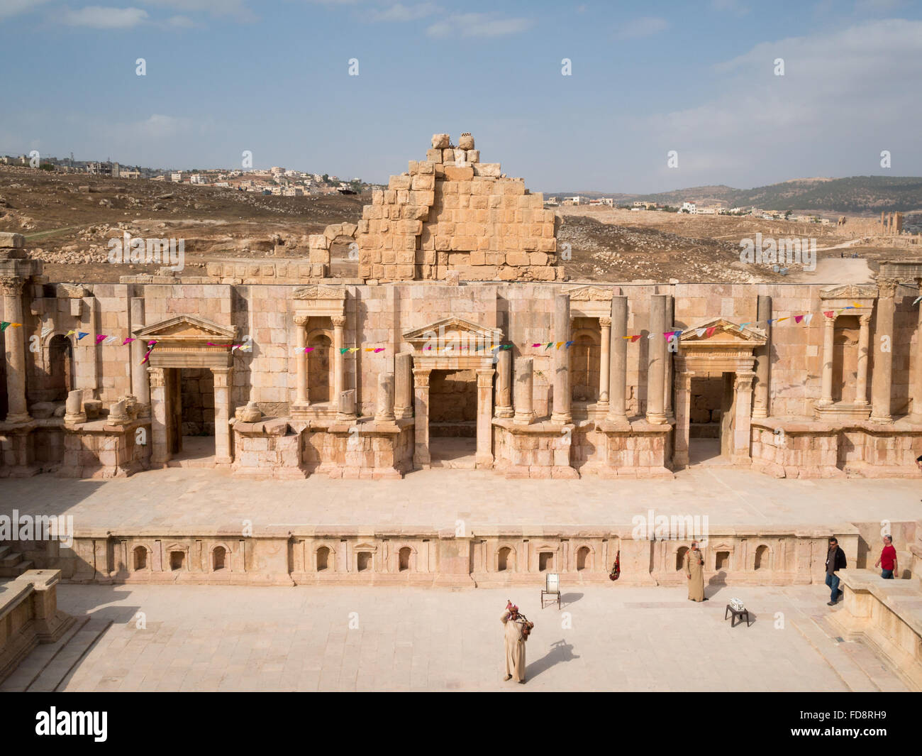 Jerash South Theatre stage Stock Photo - Alamy