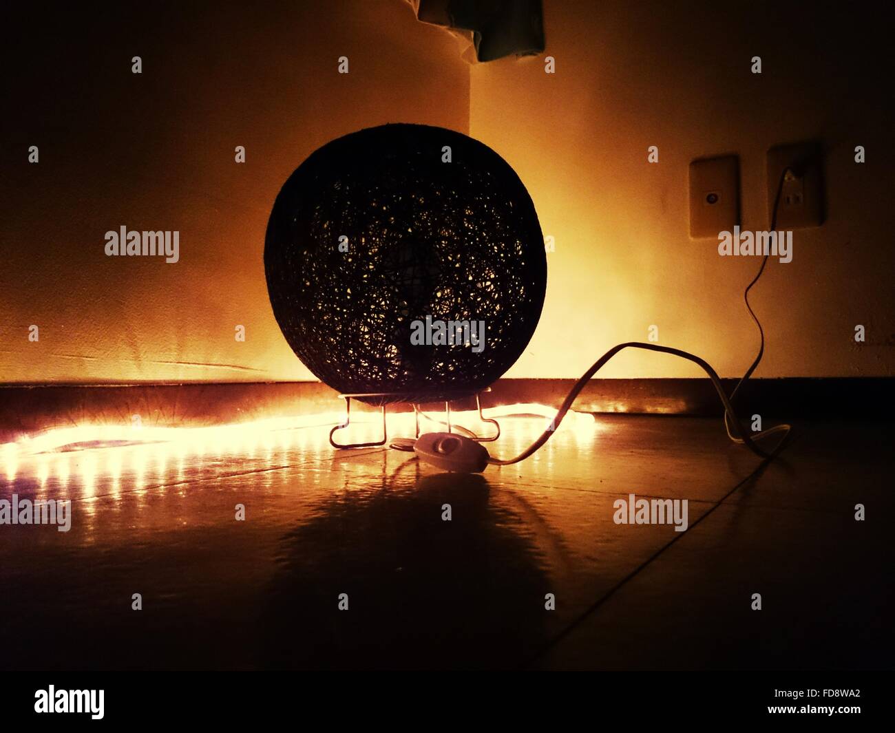 The shade room hi-res stock photography and images - Alamy