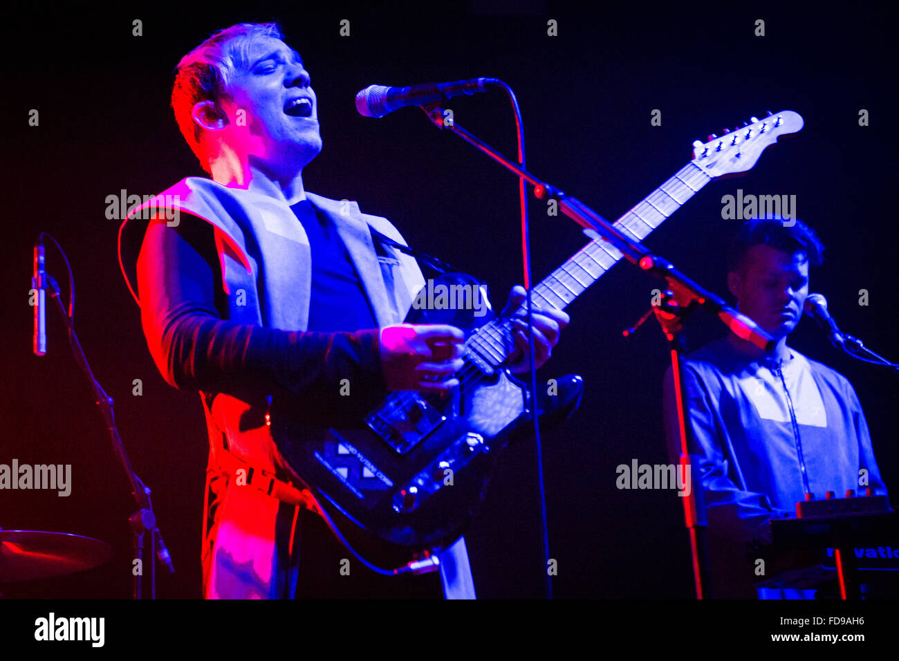 Everything everything band hi-res stock photography and images - Alamy