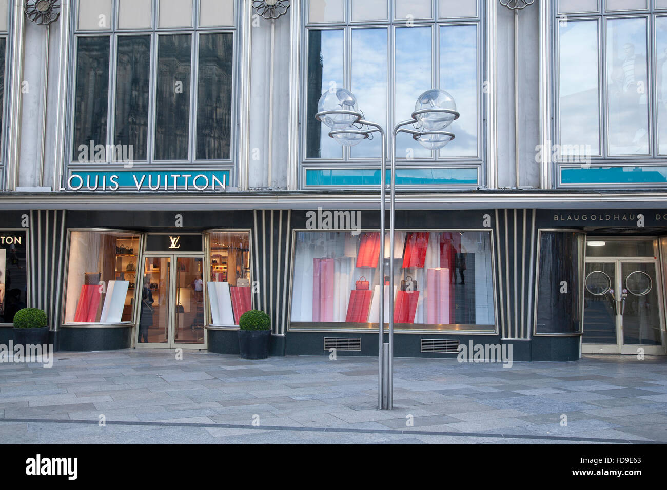 Louis Vuitton Shop, Cologne, Germany Stock Photo - Alamy