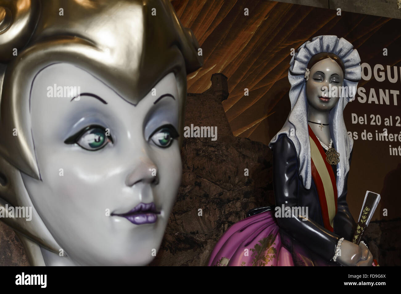 Folklore fair hi-res stock photography and images - Alamy