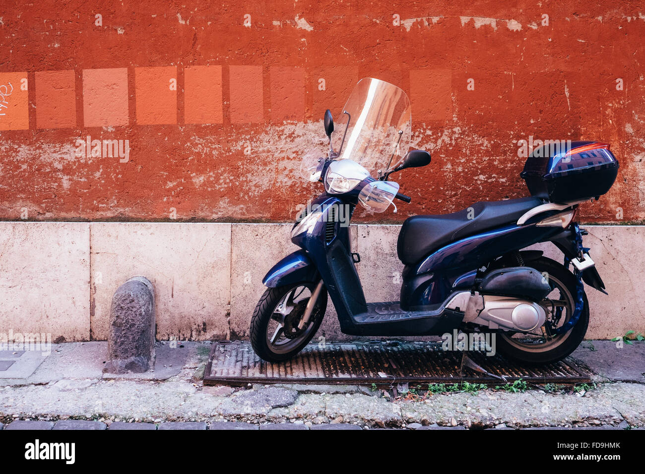 Beautiful wall scooter rome hi-res stock photography and images - Alamy