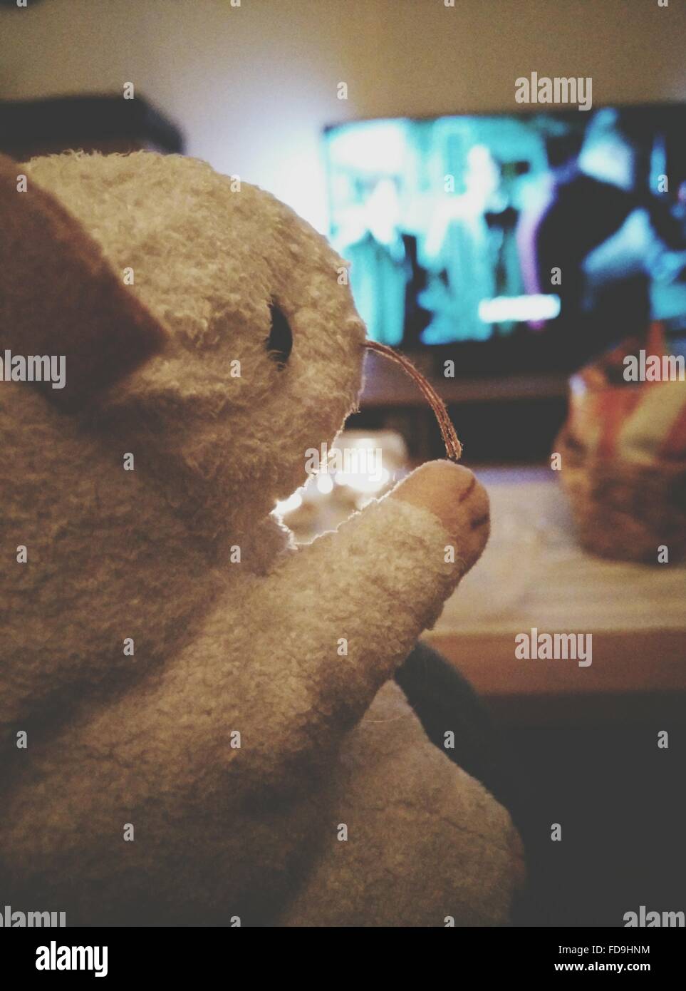 Toy tv set hi-res stock photography and images - Alamy