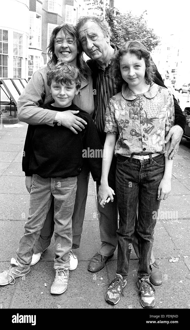 1980s wedding registry office hi-res stock photography and images - Alamy