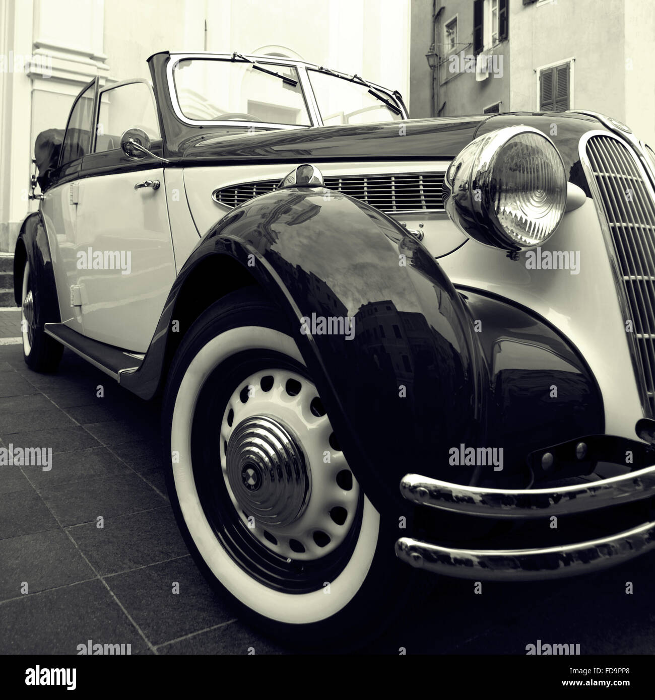 Close up detail of vintage classic car Stock Photo - Alamy