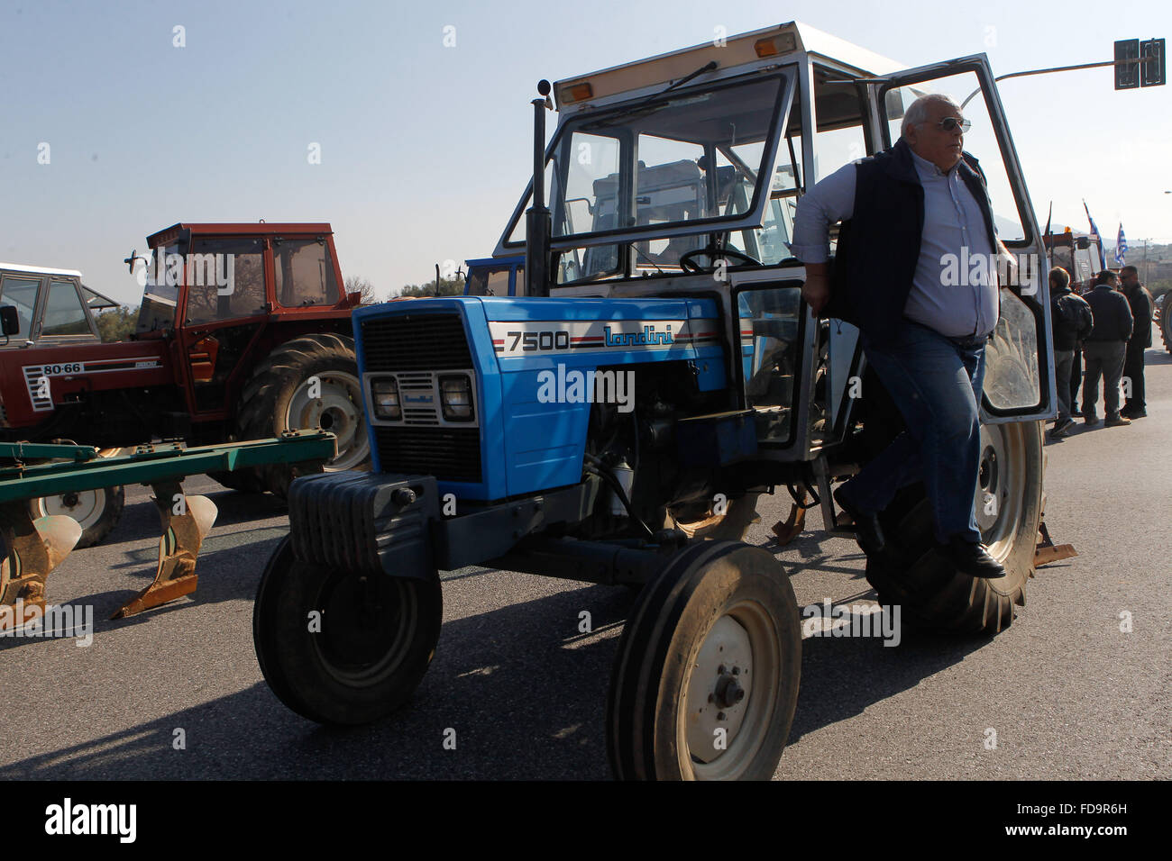 Markopoulo, GREECE. 29th Jan, 2016. Greek farmers with their tractors ...