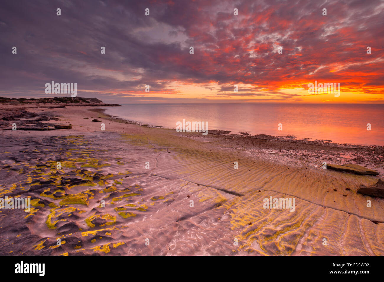 Sunset on the coast of Cape Range National Park in Western Australia ...
