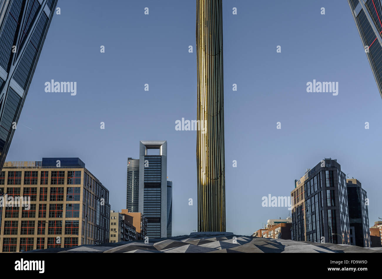 Golden structure hi-res stock photography and images - Alamy