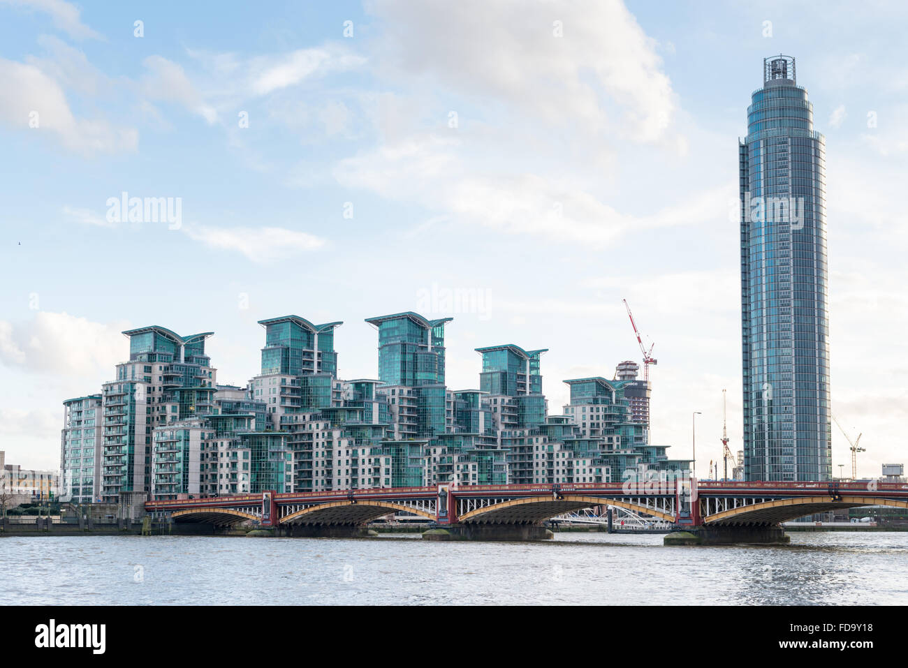 Modern apartment buildings and skyscrapers on the South Bank of the ...