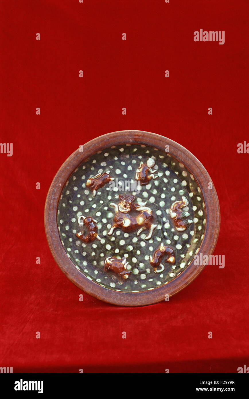 Tri coloured glazed pottery of the tang dynasty hi-res stock ...