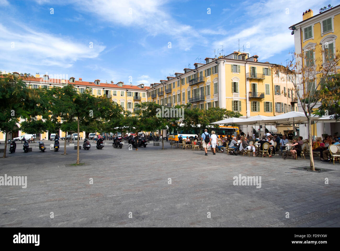 Nice place garibaldi hi-res stock photography and images - Alamy