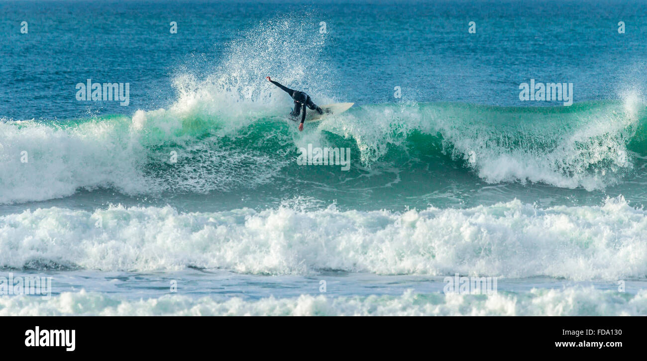 Crest of wave hi-res stock photography and images - Alamy