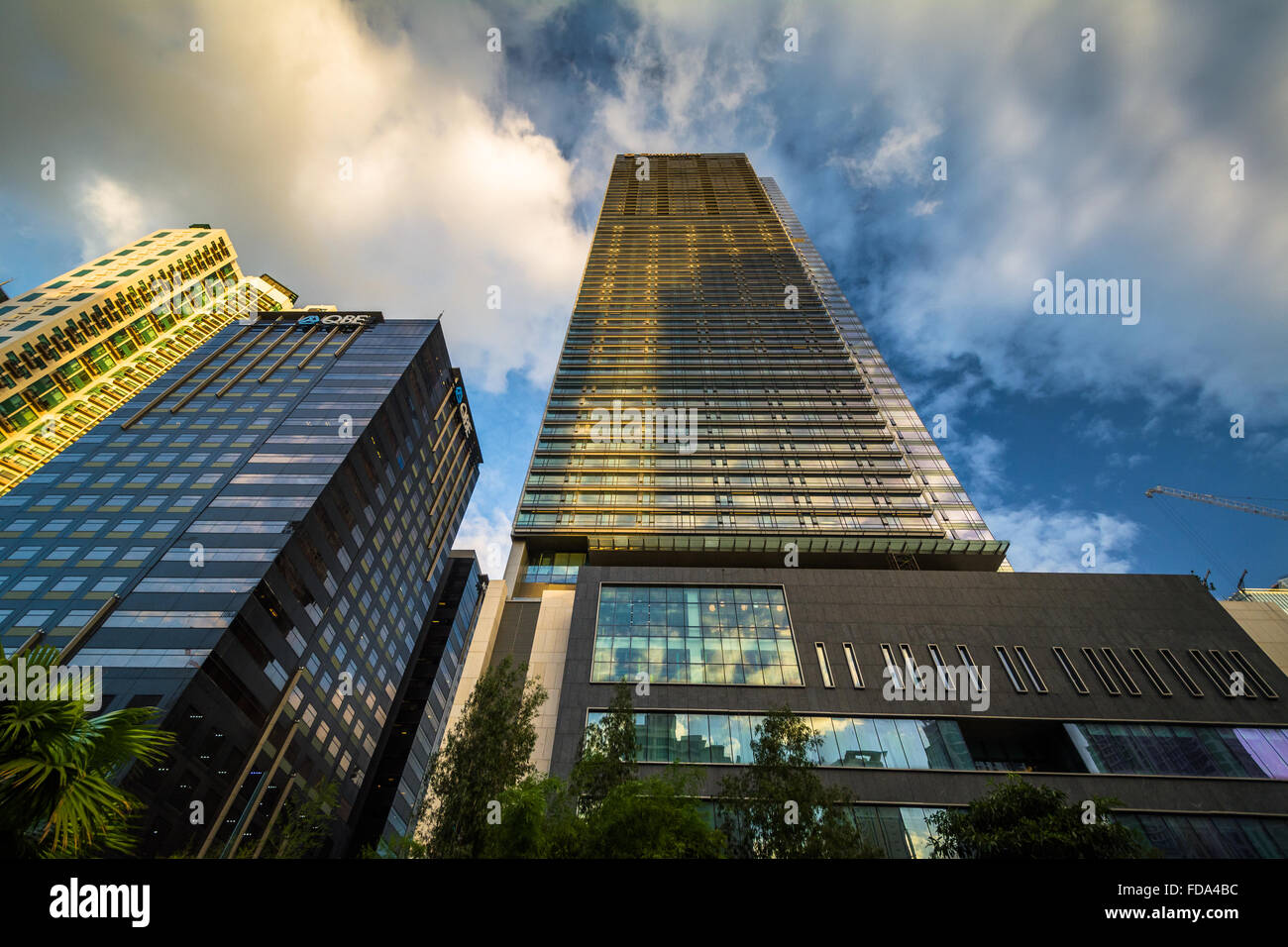 Manila philippines modern architecture hi-res stock photography and ...