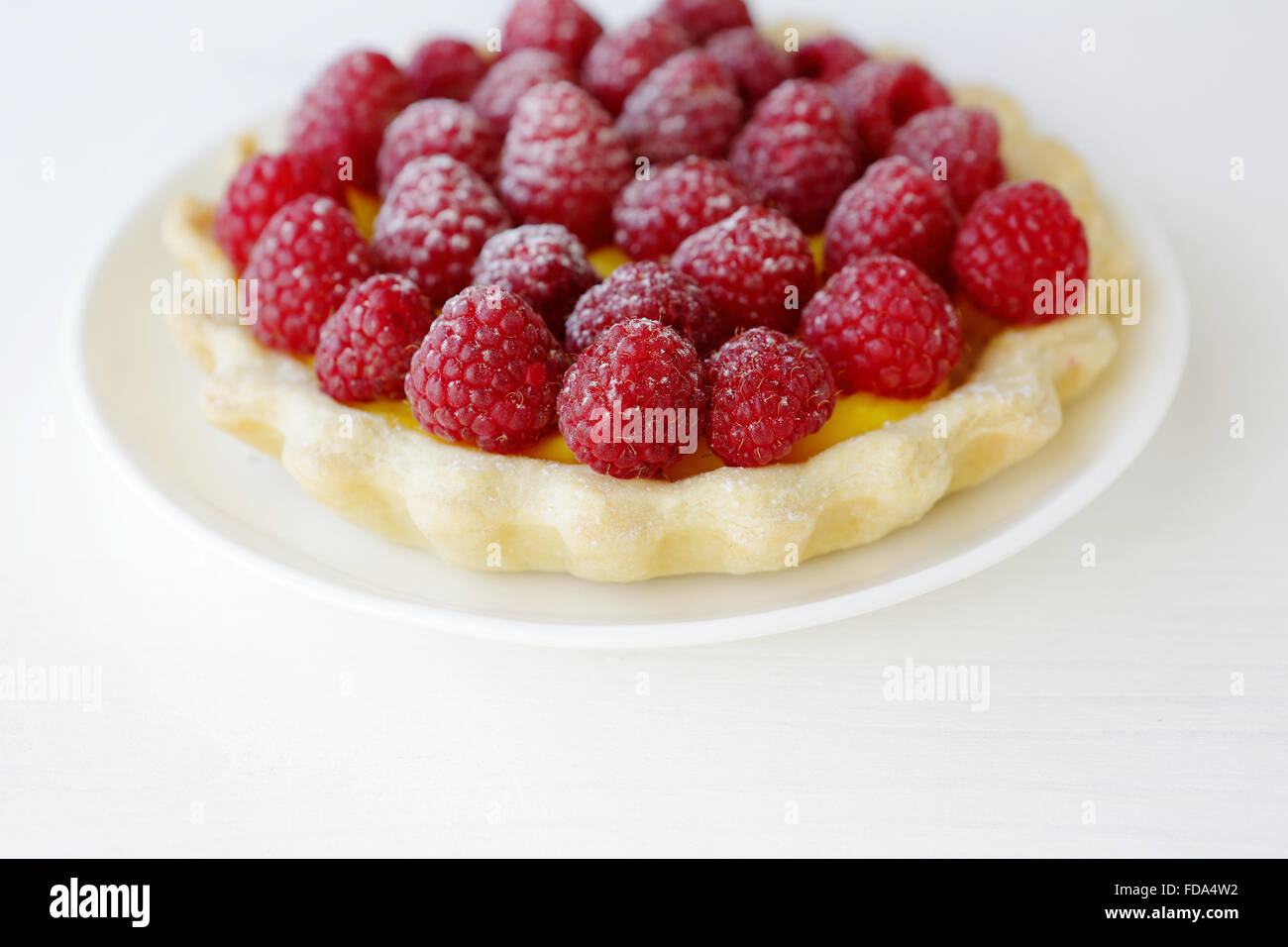 fresh raspberry pie, close-up Stock Photo - Alamy