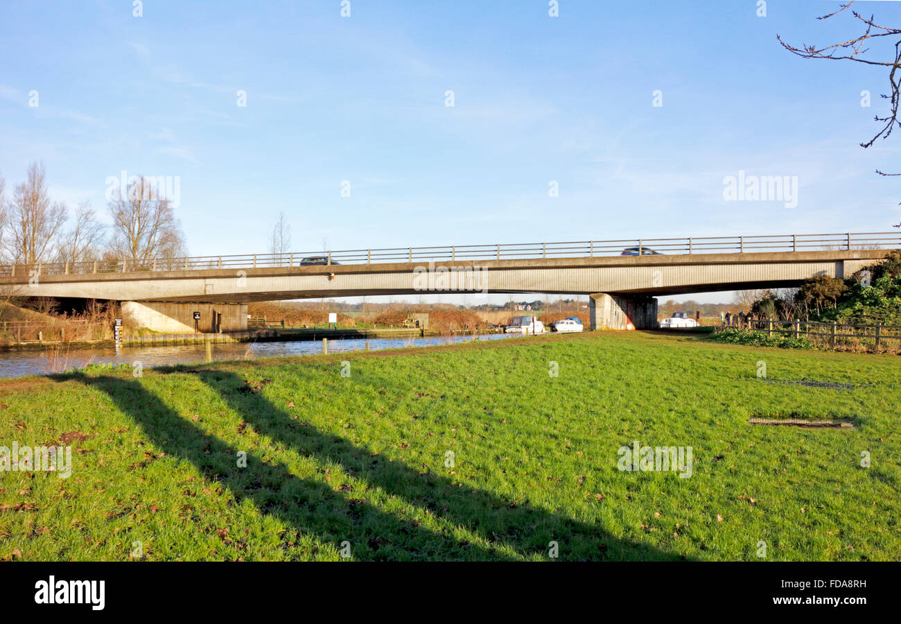 A view of the A146 new road bridge crossing the river Waveney at ...