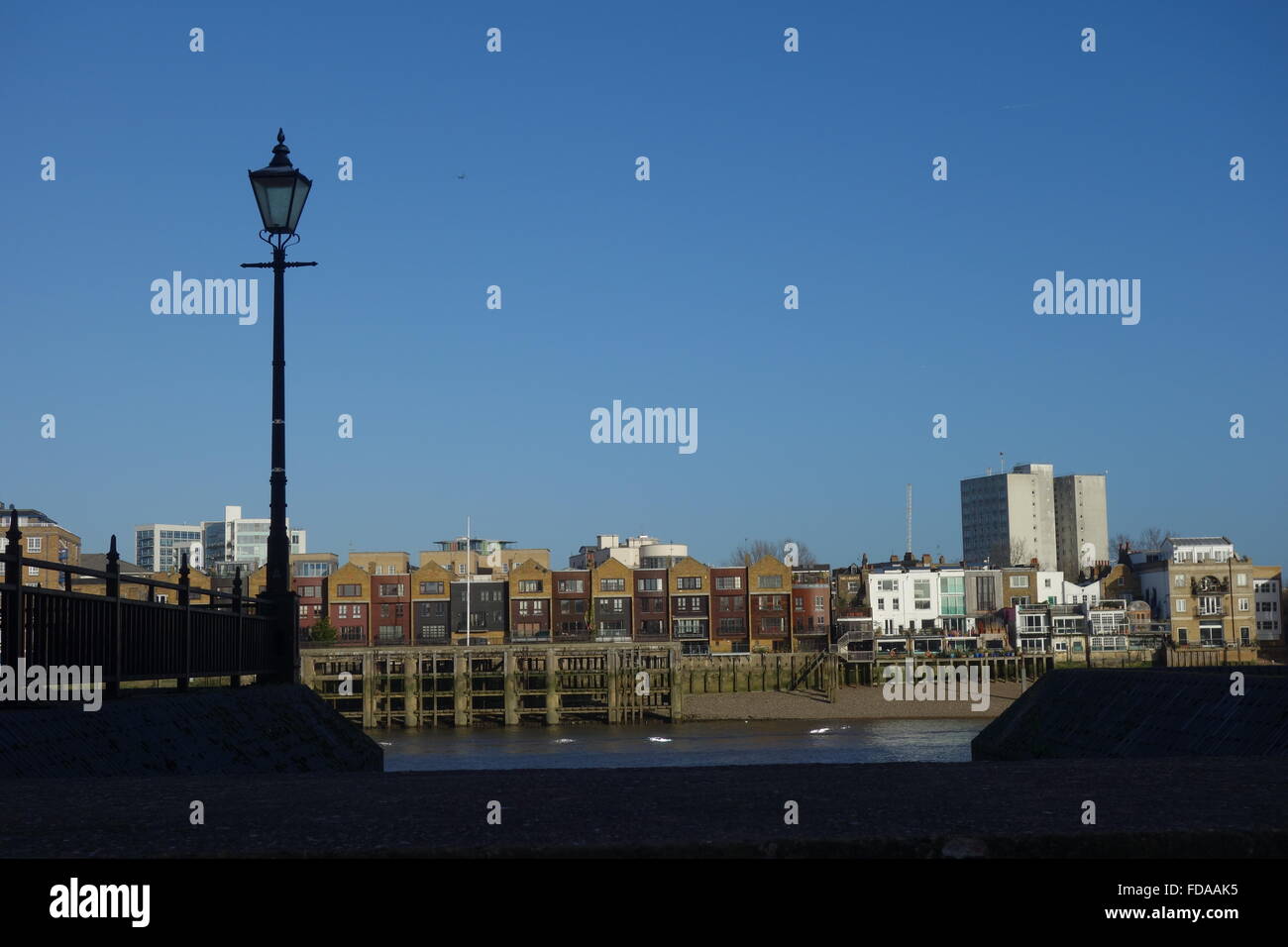 Thames Path, Rotherhithe, London Uk Stock Photo - Alamy