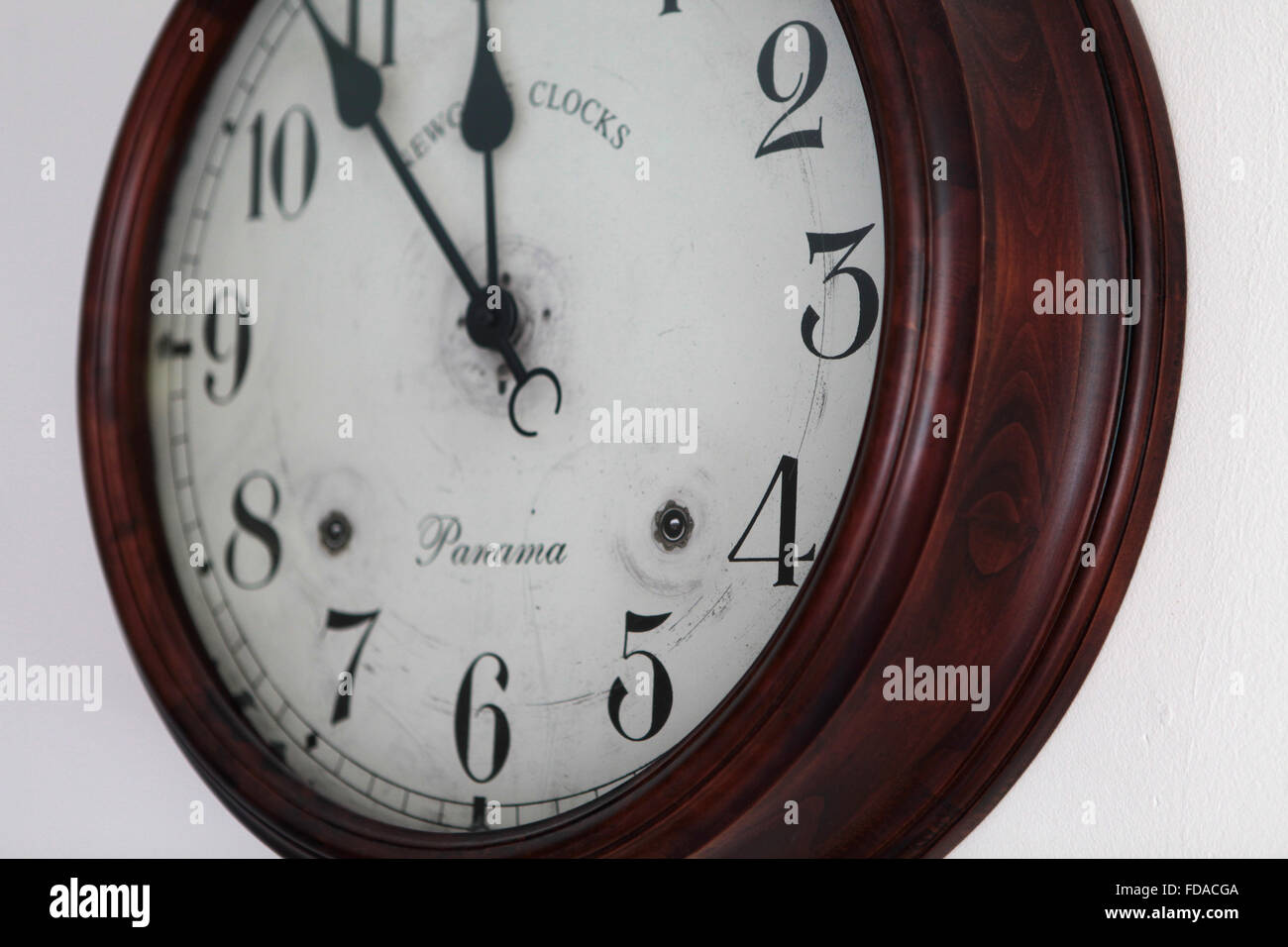 Large clock face hi-res stock photography and images - Alamy