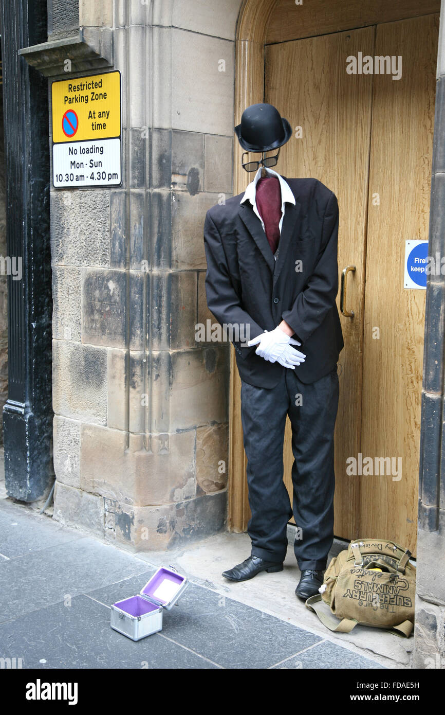 Invisible sign hi-res stock photography and images - Alamy