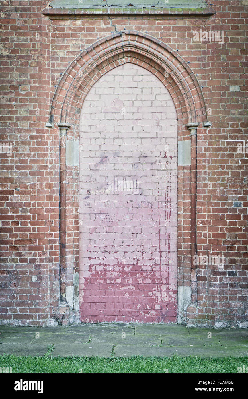 Niche brick wall hi-res stock photography and images - Alamy