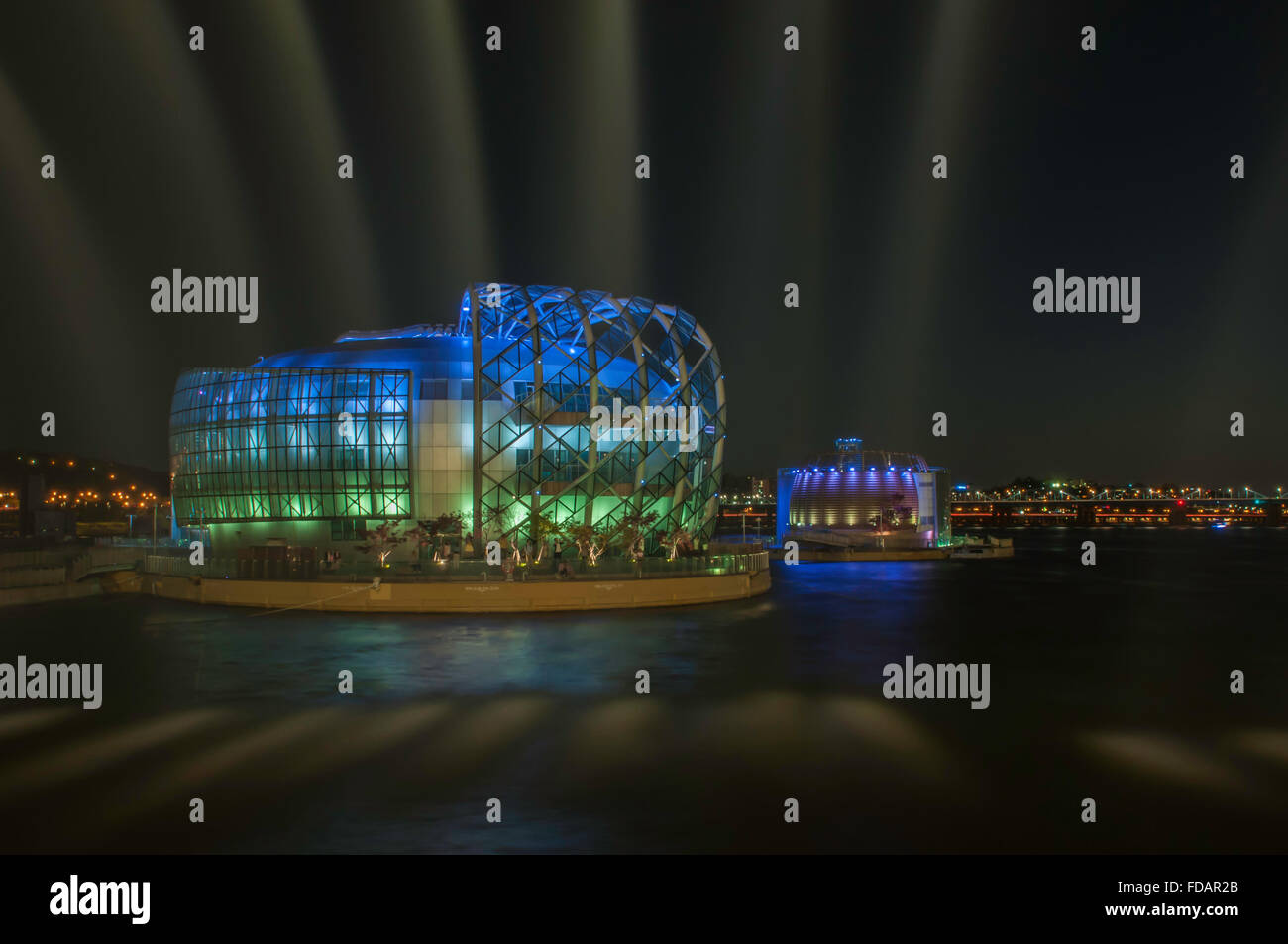 Some Sevit, Island Vista, Hangang Floating Island, with water fountain ...