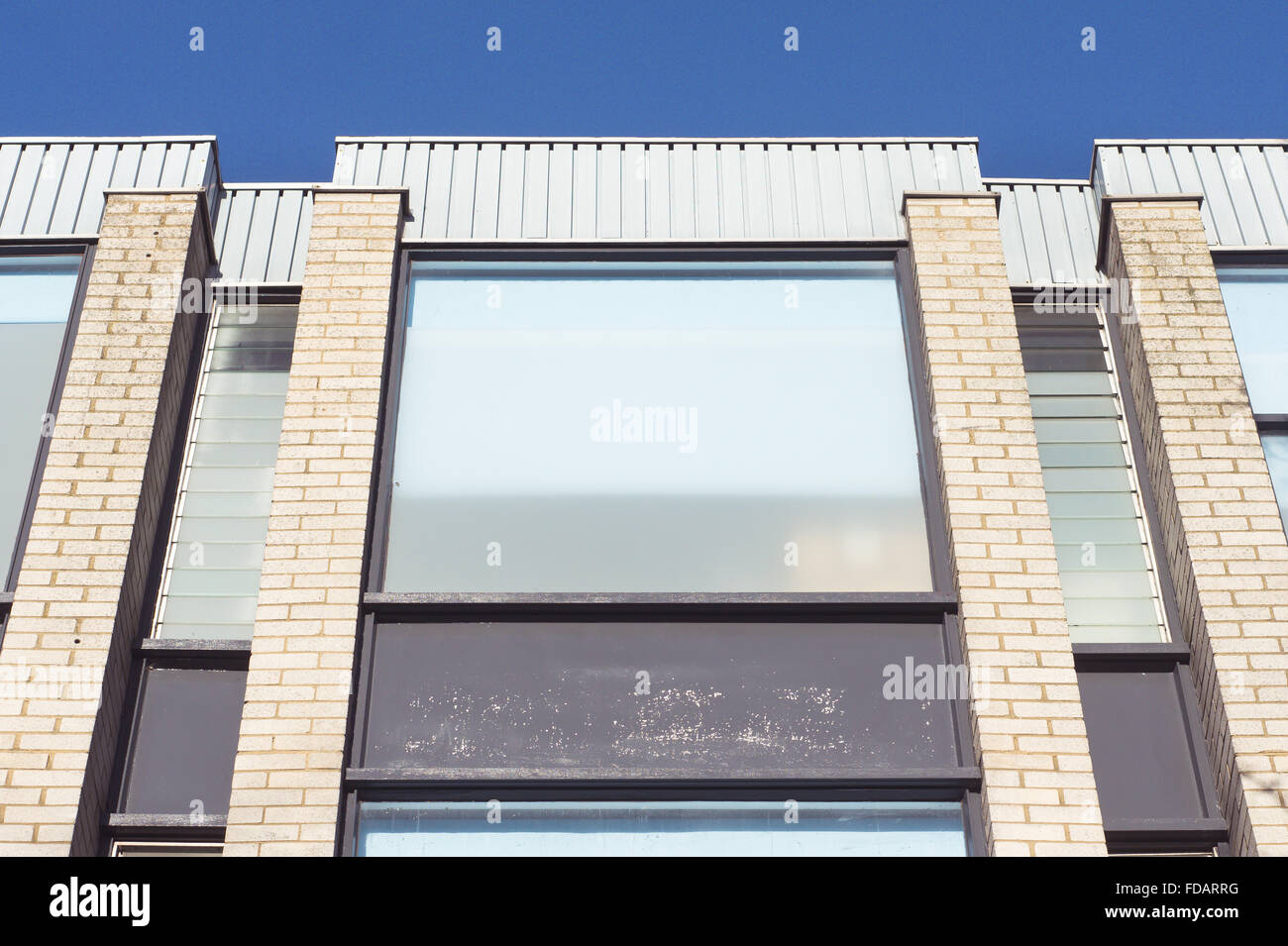 70s apartment building hi-res stock photography and images - Alamy