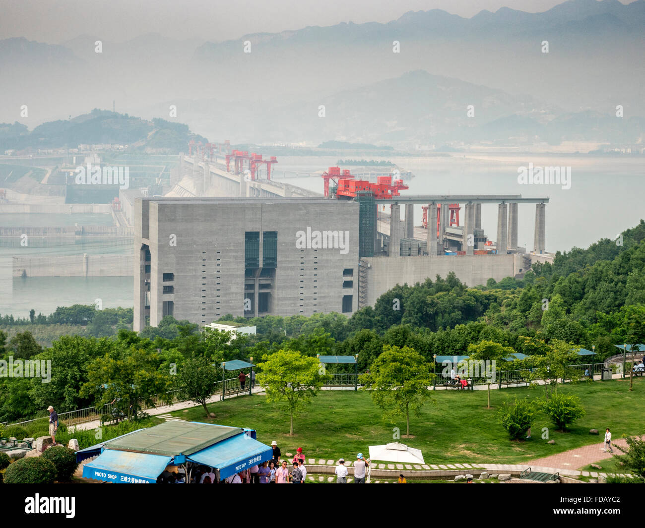 China hydro electric dam hi-res stock photography and images - Alamy
