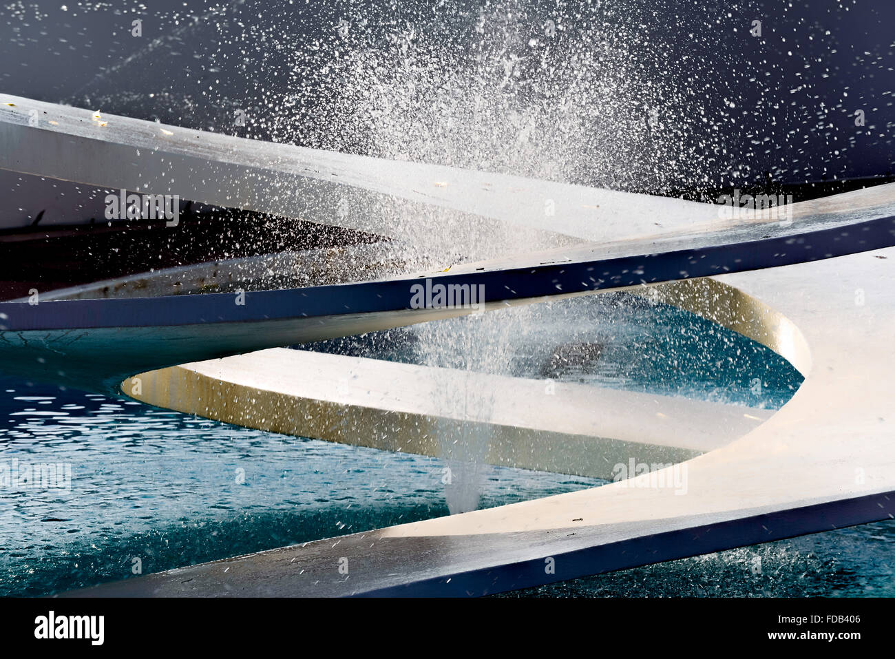 Curved walkways hi-res stock photography and images - Alamy