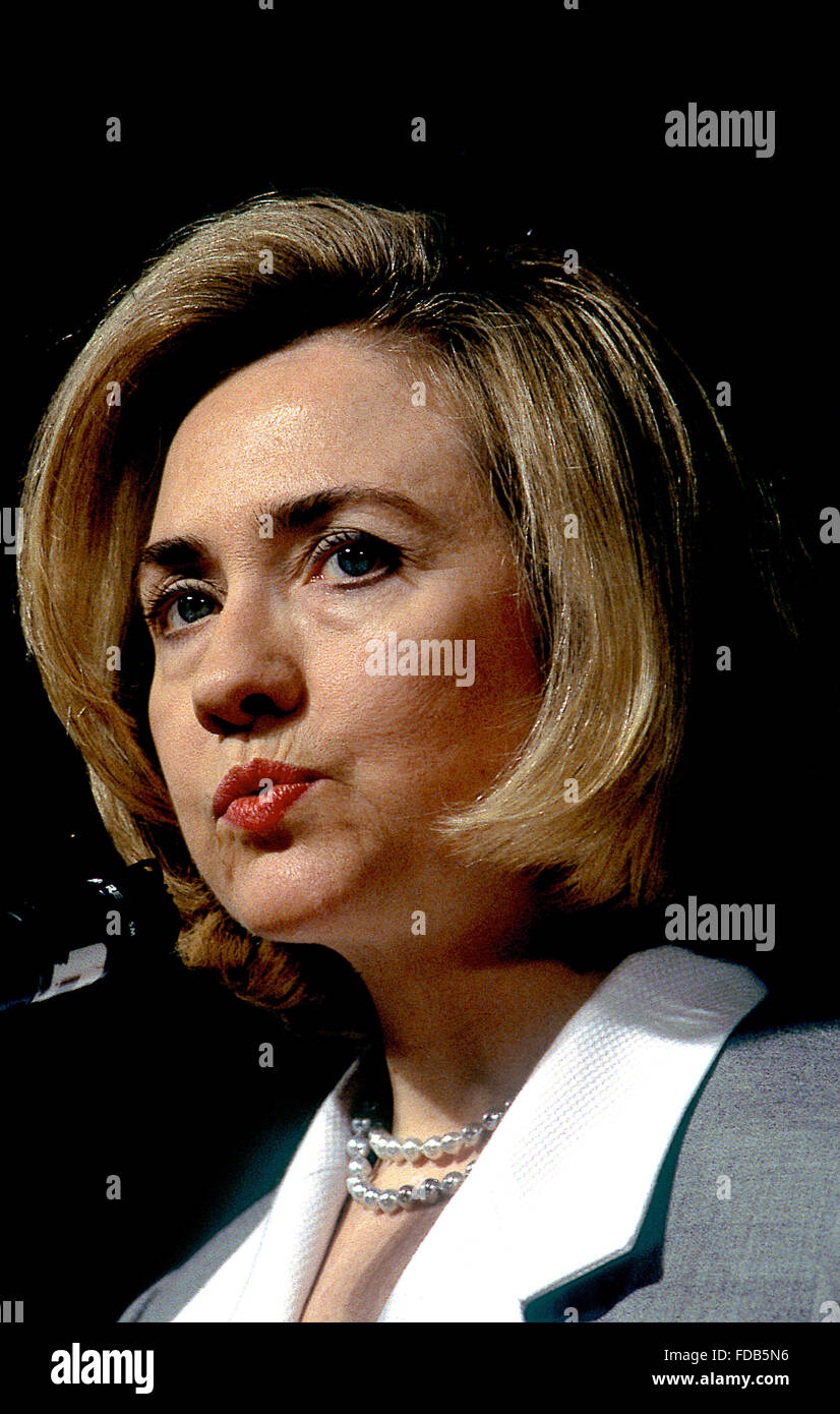 Hillary clinton in 1996 hi-res stock photography and images - Alamy