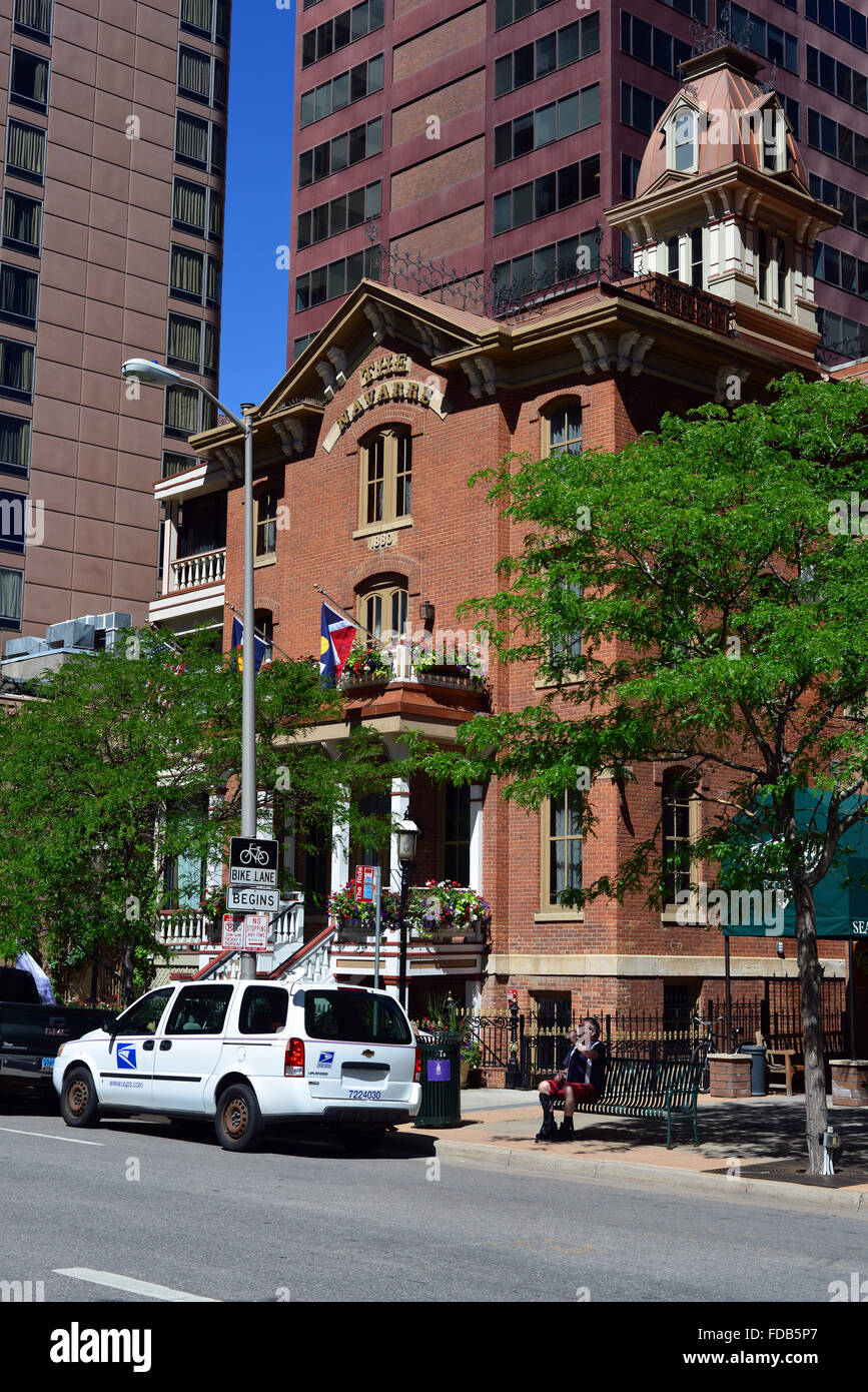 Skyscraper building denver colorado hi-res stock photography and images ...