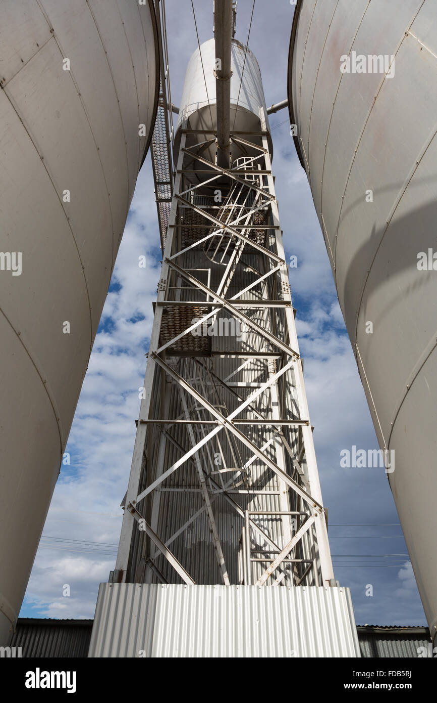 Large industrial Grain Silos made of steel Stock Photo - Alamy