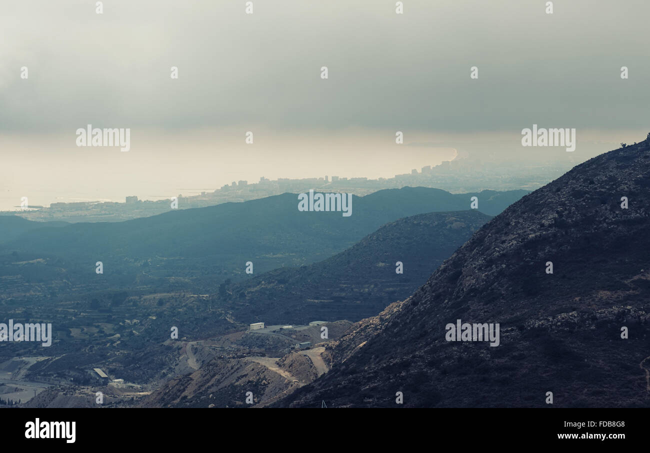 Coastal mountain ranges hi-res stock photography and images - Alamy