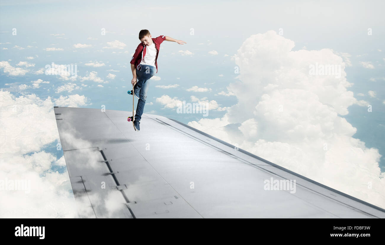 Flying stunt man hi-res stock photography and images - Alamy