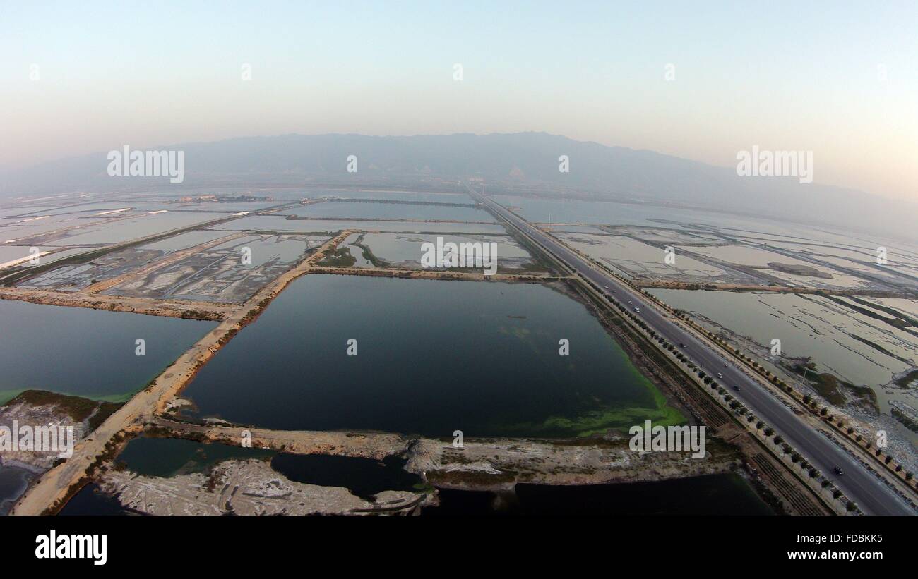 China Shanxi Province Yuncheng City Salt Lake Stock Photo - Alamy