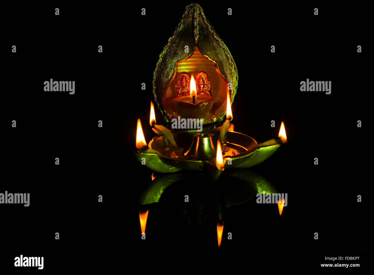 Indian gods and goddesses hi-res stock photography and images - Alamy