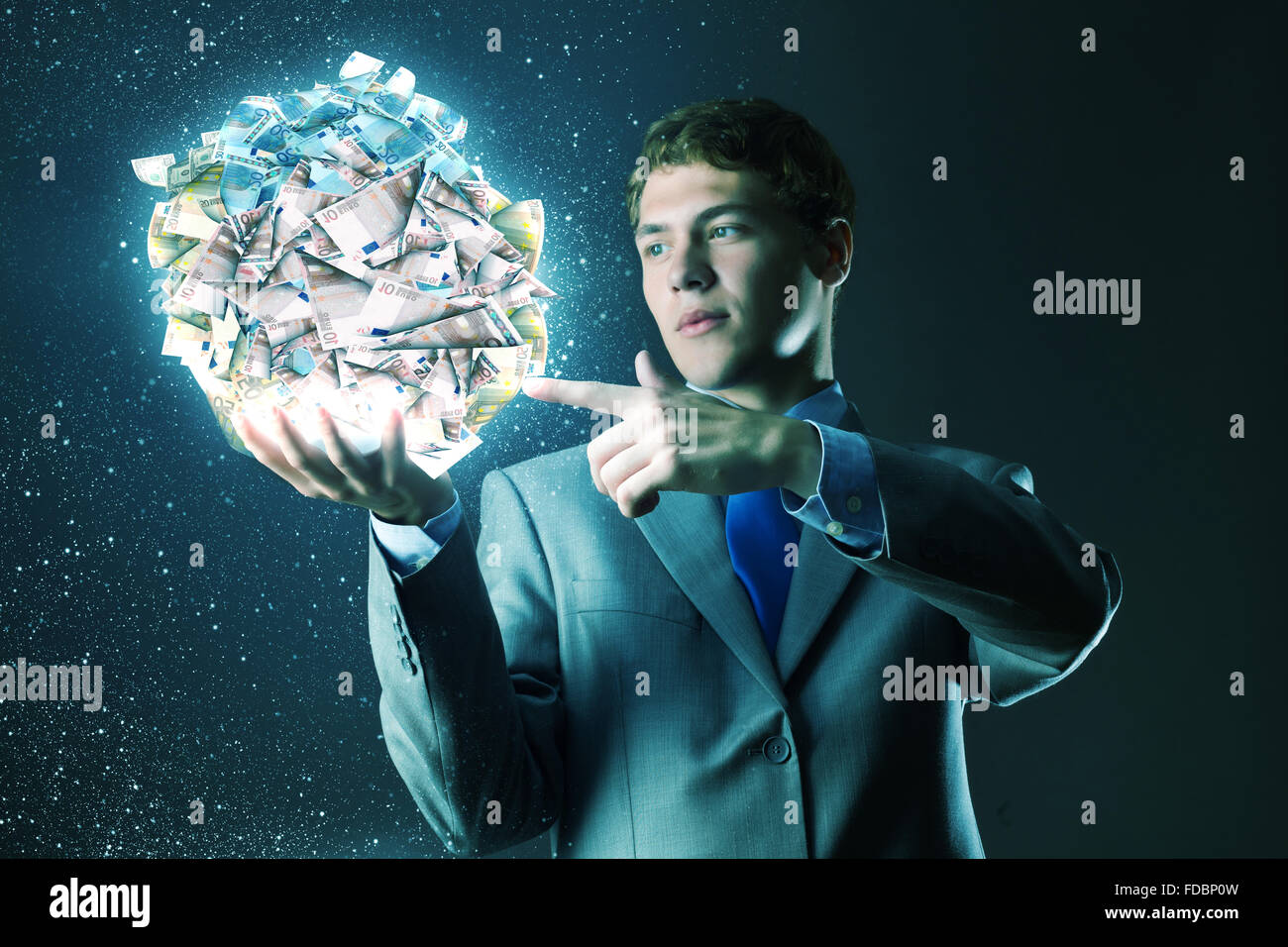 Money globe stand hi-res stock photography and images - Alamy