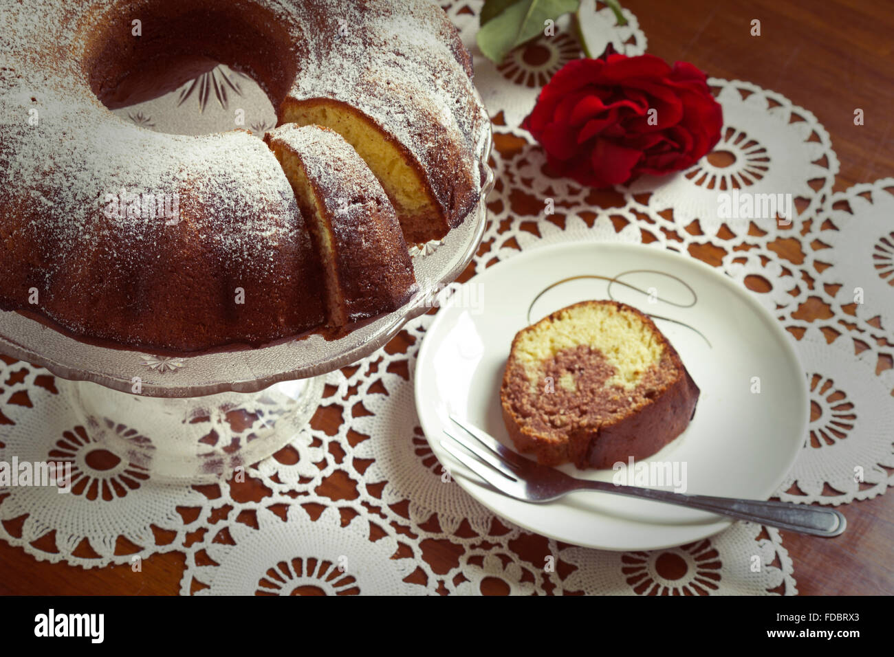 Almond ring cake hi-res stock photography and images - Alamy
