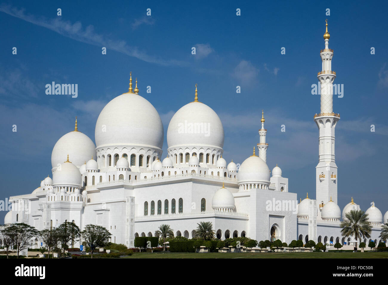 United Arab Emirates, Abu Dhabi, Sheikh Zayed Grand Mosque Stock Photo ...