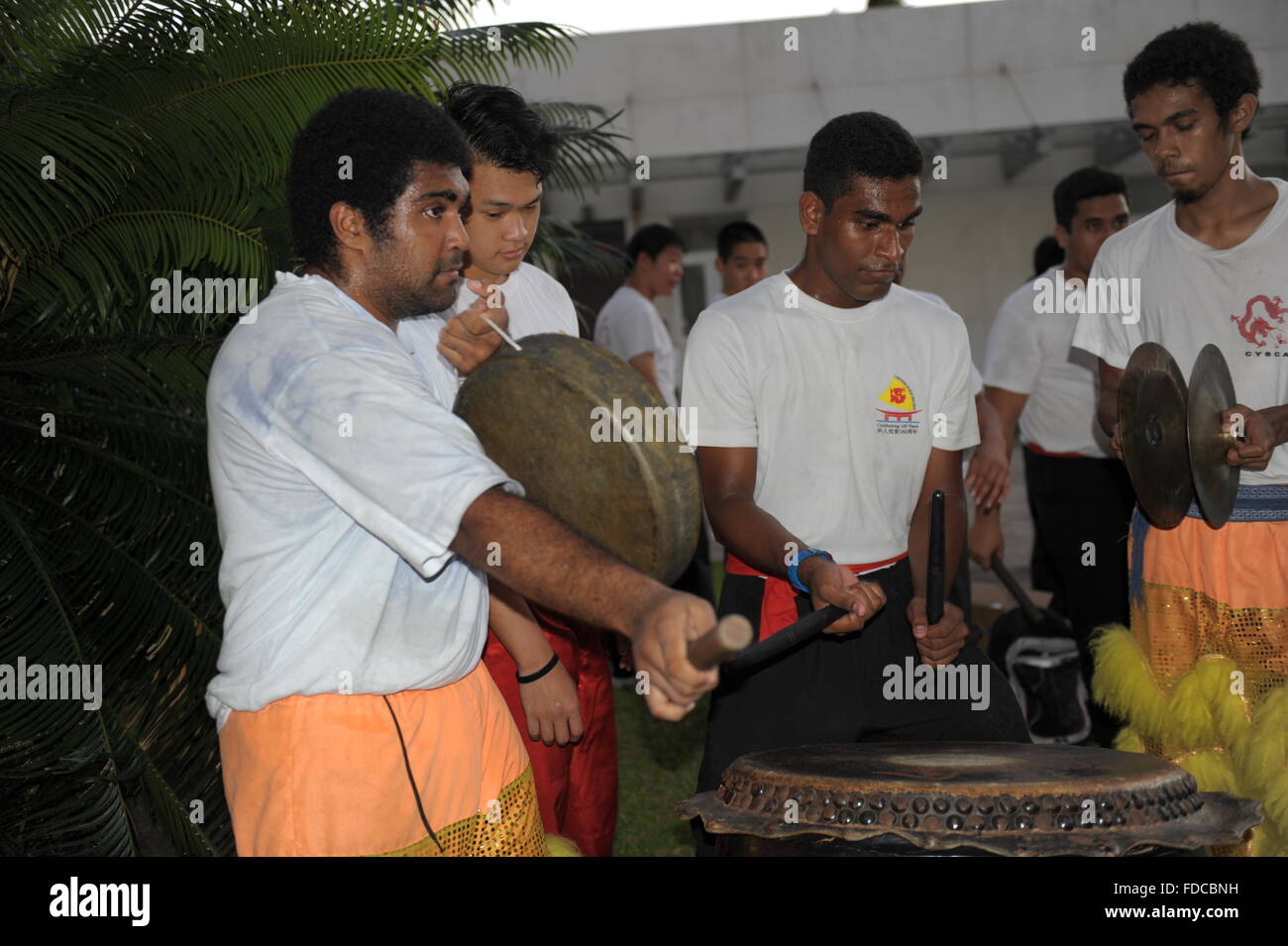 Suva, Fiji. 30th Jan, 2016. Local people play Chinese musical ...