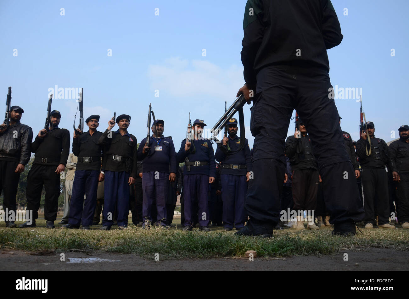 Lahore, Pakistan. 30th Jan, 2016. Pakistani police commandos take part ...