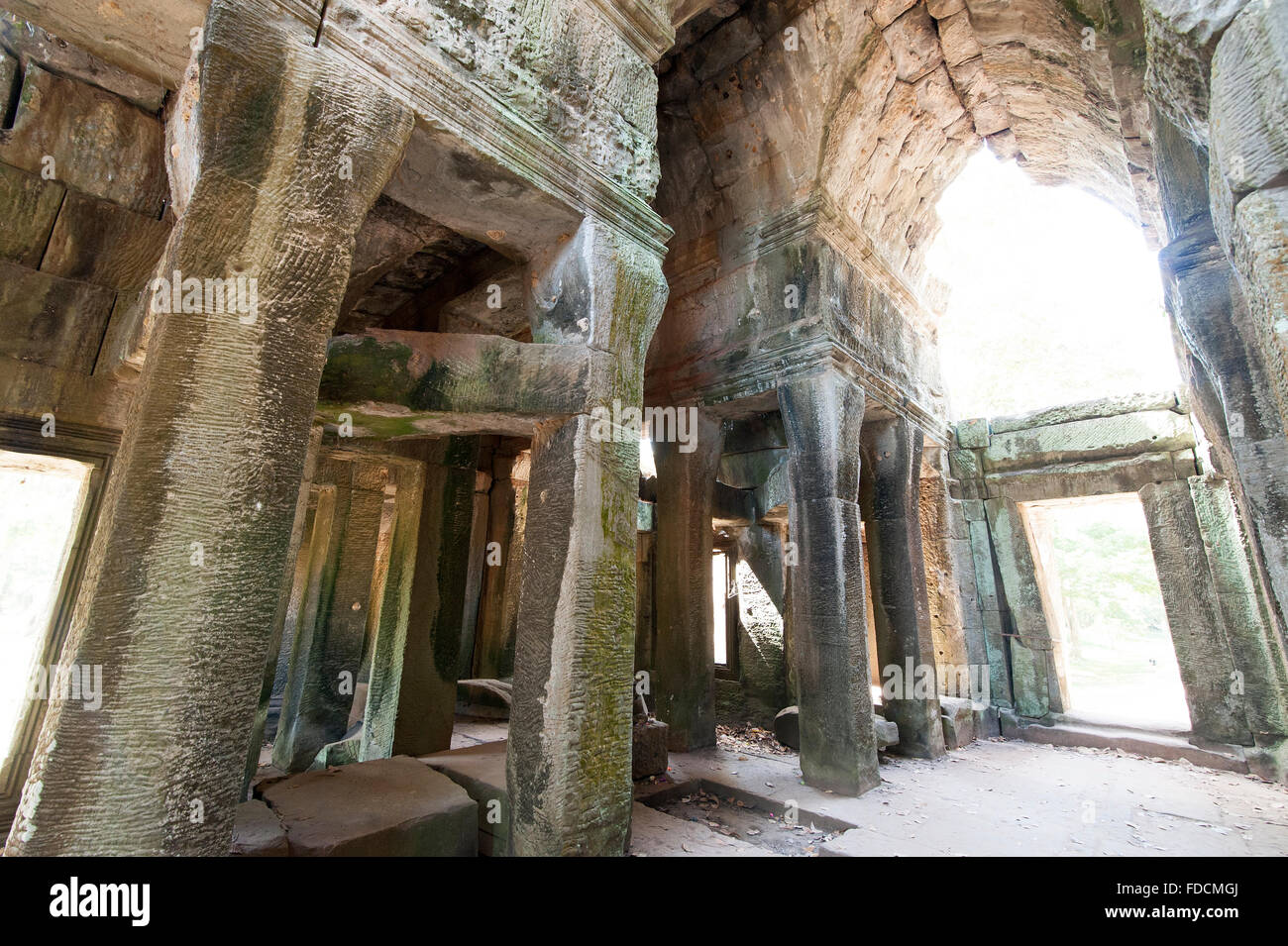Inside of Angkor wat temple, all stone Stock Photo - Alamy