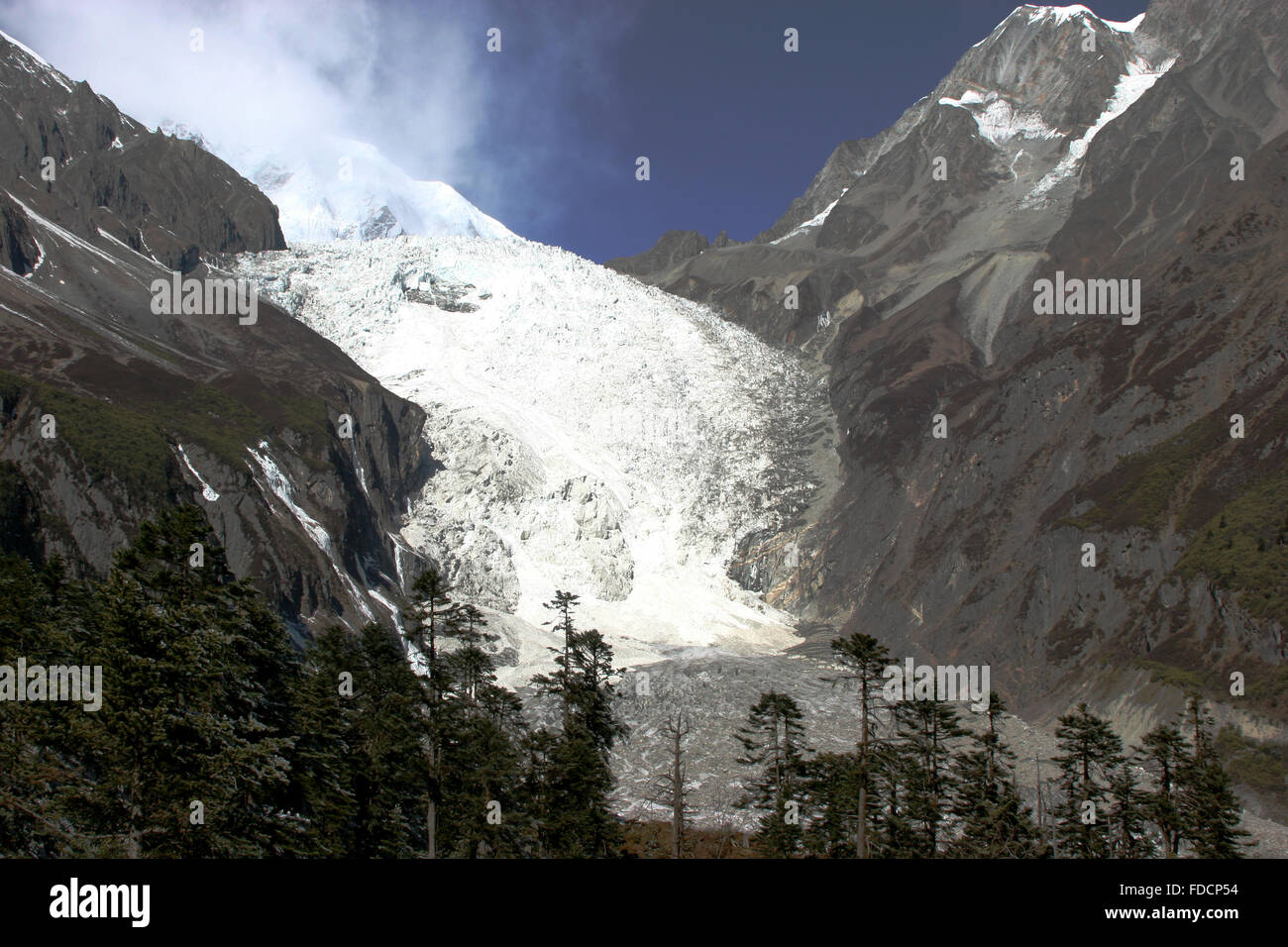 Sichuan Province Ganzi the Gongga mountain Stock Photo - Alamy