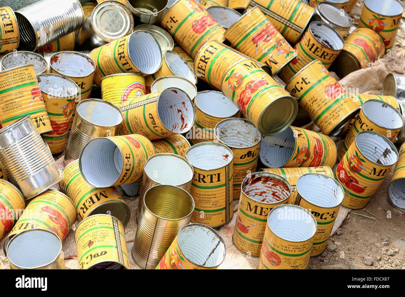 Tomato paste can hi-res stock photography and images - Alamy
