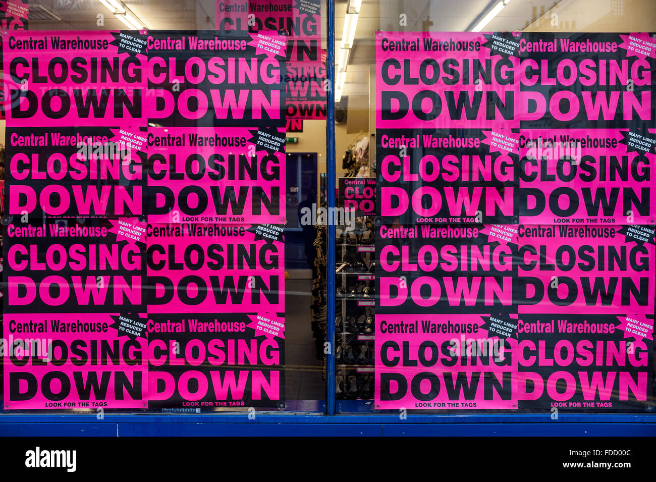 Sale signage in the average High Street Stock Photo - Alamy