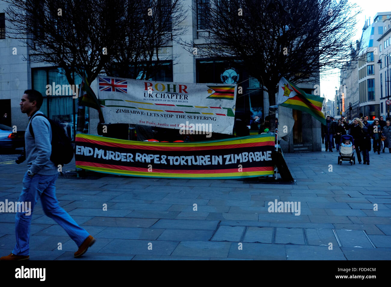 Zimbabwe with united kingdom flags hi-res stock photography and images ...